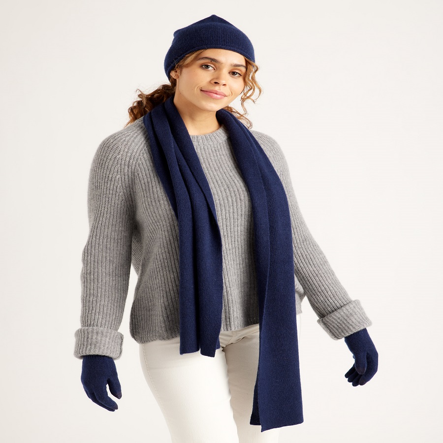 Quince Cashmere Scarf: The Winter Elegance Essential